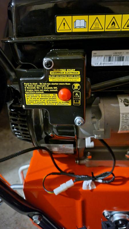 Shop Ariens Deluxe 24-in Two-stage Self-propelled Gas Snow Blower ...