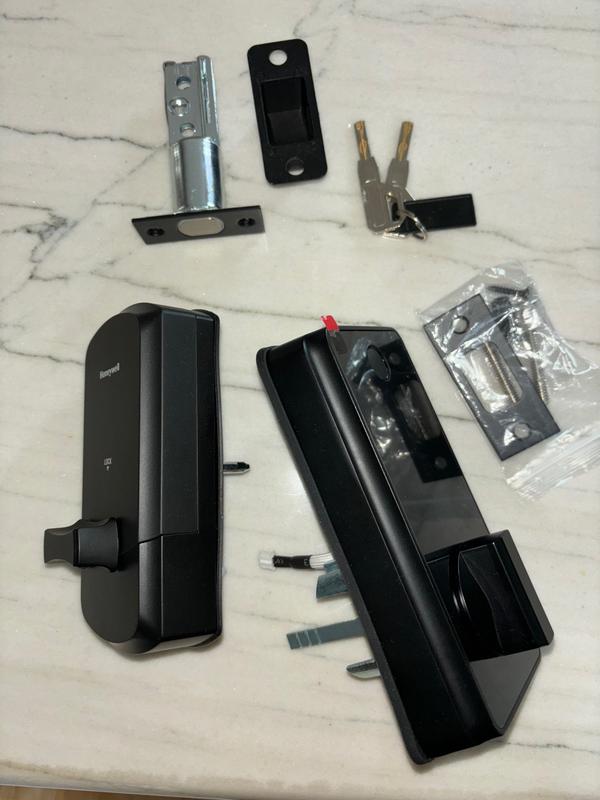 Honeywell Matte Black Electronic Deadbolt Fingerprint Touchscreen ...