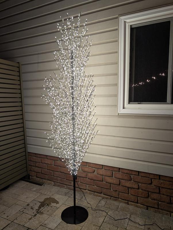 GE 7-ft LED Twinkling Branch Christmas Tree Decoration in the Outdoor ...