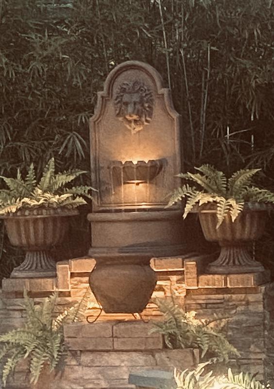 allen + roth 40-in H Plastic Electric Powered Wall Outdoor Fountain ...