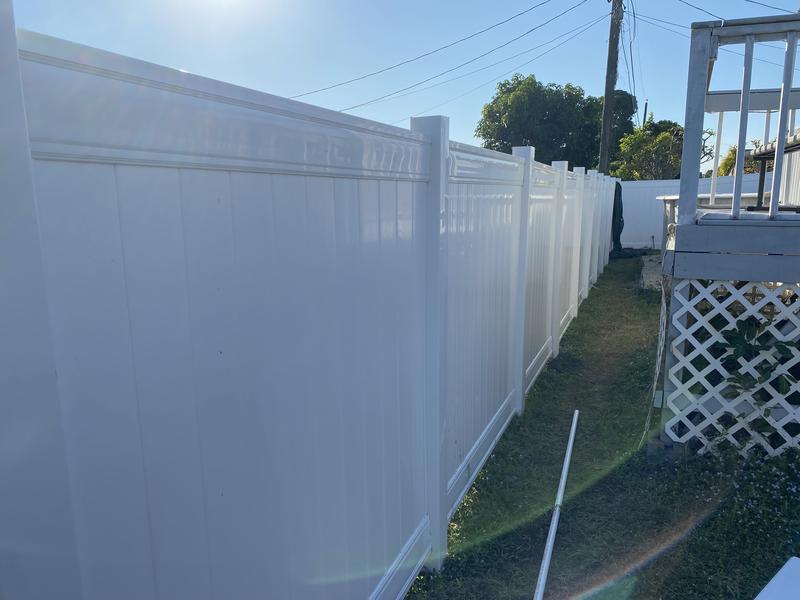 CATALYST Everton 6-ft H x 6-ft W White Privacy Vinyl Flat-top Fence ...