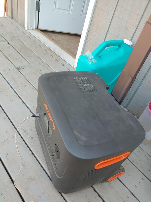 Jackery Explorer 3000 Pro Solar Generator (3024Wh) 3000 -Watts Portable ...