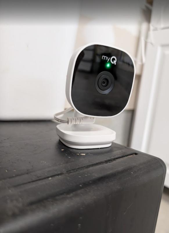 Chamberlain myQ Smart Indoor 1-Channel 1-Camera 1080P Plug-in Standard ...