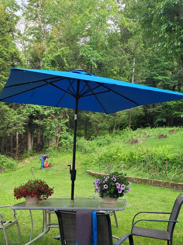 Sun-Ray 9-ft Aluminum Red Market Patio Umbrella with Lights in the ...