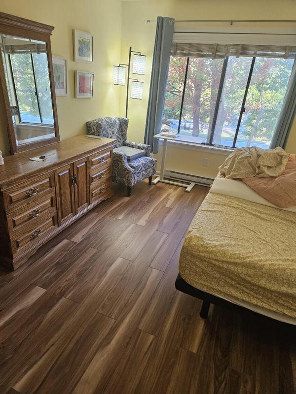 SMARTCORE Ultra Lexington Oak Brown 12-mil Waterproof Interlocking ...