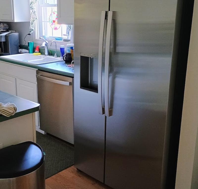 GE 27.9-cu ft Standard-Depth 36-in Wide Side-by-Side Refrigerator with ...