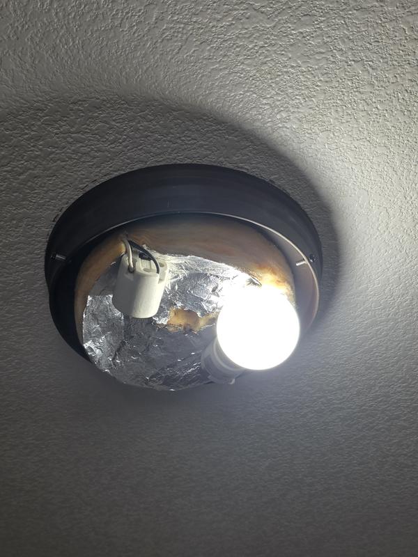 Harbor Breeze Eastland 18-in White with Clear Blades Color-Changing ...