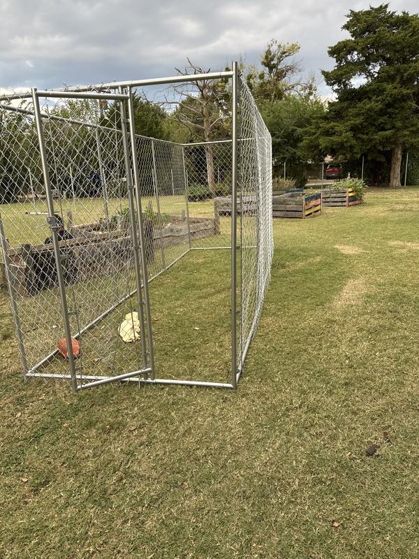 Pet Sentinel Chain link Outdoor Preassembled kennel for Any Pet Dog ...