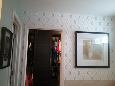 NuWallpaper 30.75-sq ft Grey Vinyl Geometric Self-adhesive Peel and ...