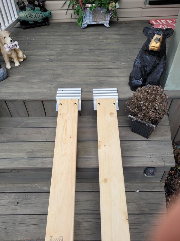 Kobalt 0.65-ft x 0.94-ft 700-lb Capacity Loading Ramp AC1014TR at Lowes.com