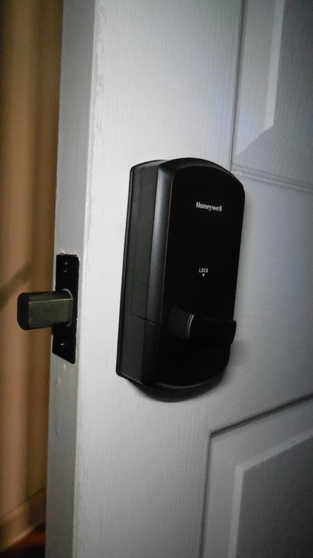 Honeywell Matte Black Electronic Deadbolt Fingerprint Touchscreen ...