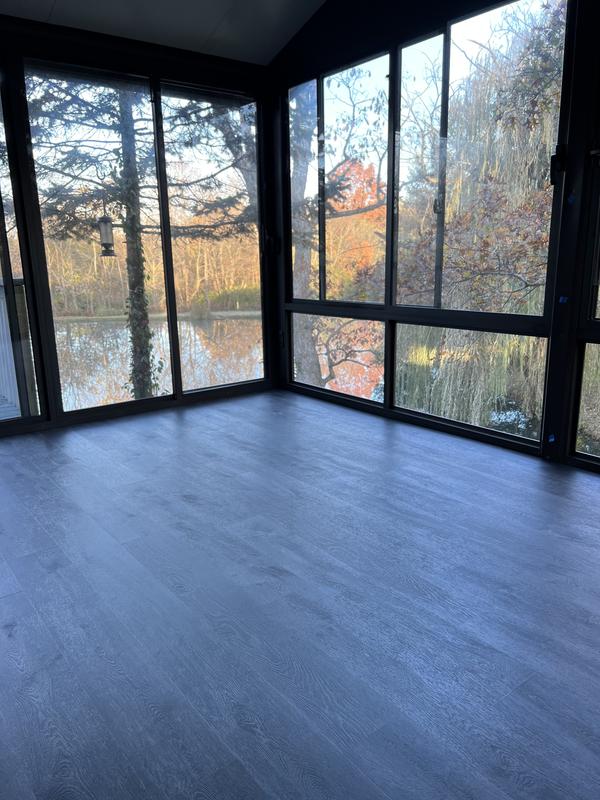 STAINMASTER PetProtect Obsidian Brown 20-mil x 7-in W x 48-in L ...