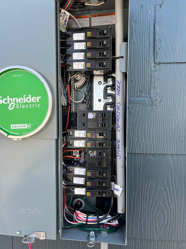 Square D 100-Amp 16-Spaces 24-Circuit Outdoor Main Breaker Meter Combo ...