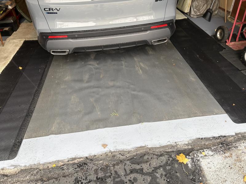 ClimaTex Black Rubber Rectangular Outdoor Utility Mat 9A-110-27C-6 at ...