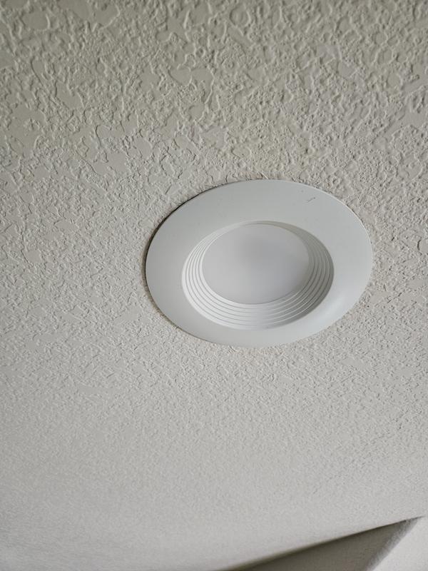 HALO White 5-in or 6-in 670 -Lumens Warm White Round Dimmable LED ...
