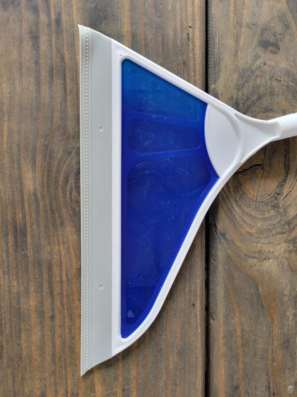 Helio AIR Broom 12-in Plastic Multi-surface Angle with dustpan Upright ...
