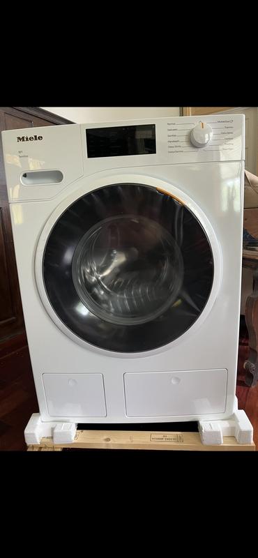 Miele W1 Series TwinDos 2.26-cu ft High Efficiency Stackable Steam ...