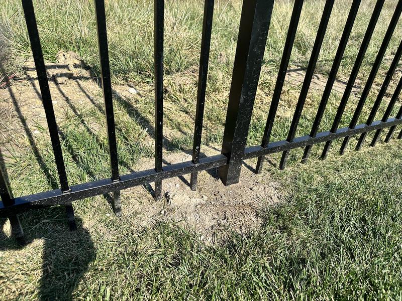 CATALYST Augustine/New Haven 7-ft H x 2-in W Black Aluminum Fence Post ...