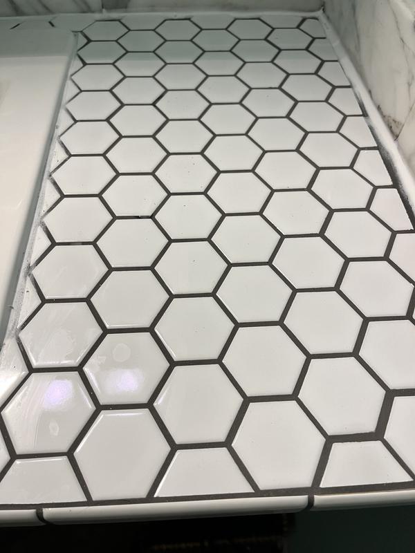 Affinity Tile Metro 2 in. Hex Matte White 11-in x 13-in Matte Porcelain ...