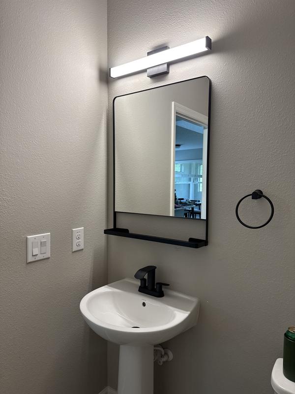 Keonjinn 22-in W x 30-in H Rectangle Gold Framed Wall Mirror in the ...
