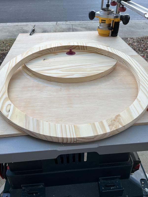 Milescraft CircleGuideKit - Router Circle Cutting Jig 1219 at Lowes.com