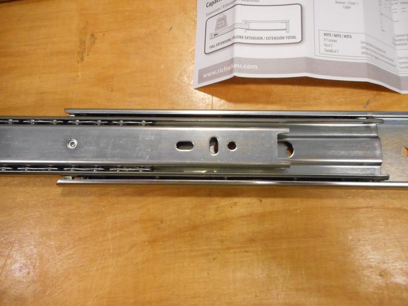 Richelieu 16-in Side Mount 100-lb Load Capacity Silver Drawer Slide (2 ...