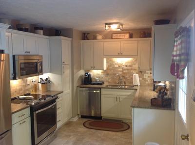 Silestone Sienna Ridge Quartz Kitchen Countertop Sample at Lowes.com