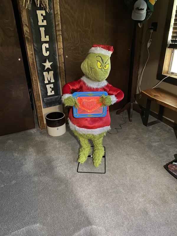 Grinch 4-ft Dr. Seuss The Grinch with Heart Musical Animatronic in the ...