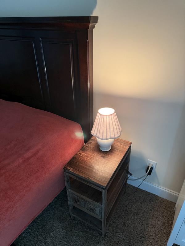 Philips Hue Hue Essentials Matter Certified 60 -Watt EQ A19 Color ...