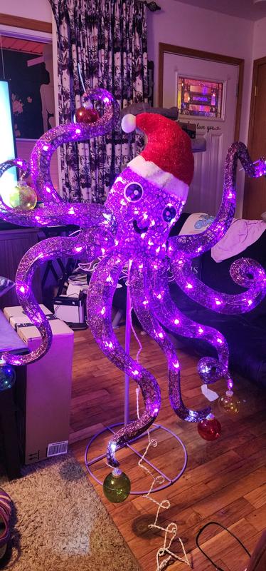 Holiday Living 4-ft LED Octopus with Ornaments Yard Decoration in the ...