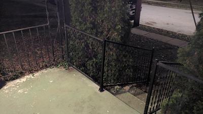 Gilpin Windsor/Patterson Steel Railing 3.125-in x 3.125-in Black ...