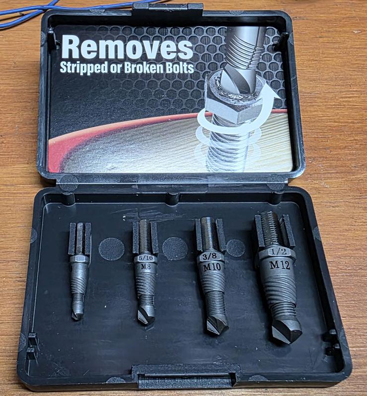 SpeedOut Metric and standard (SAE) Assorted drive Bolt Extractor Set in ...