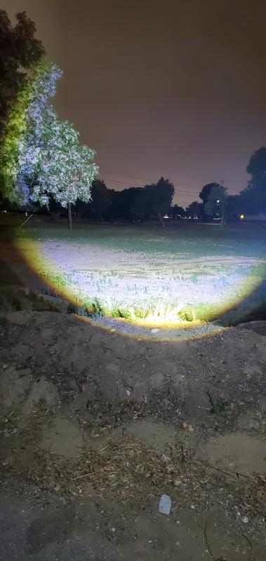 Flipo Stinger Tactical 10000-Lumen 4 Modes LED Spotlight Flashlight ...