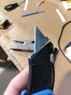 LENOX Carbide Grit 3/4-in Utility Razor Blade(50-Pack) LXHT11800L at ...