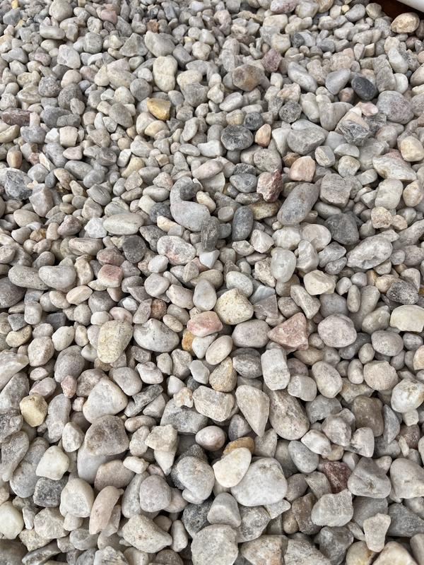 Longleaf Packaging 0.33-cu yard 900-lb Brown River Rock (0.5- 3-in Rock ...