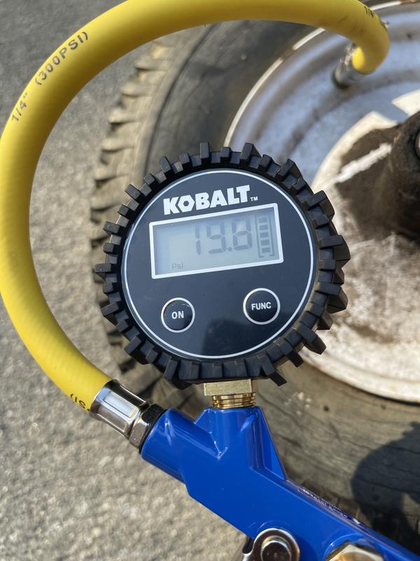Kobalt Inflator Gun SGY-AIR46TZ at Lowes.com