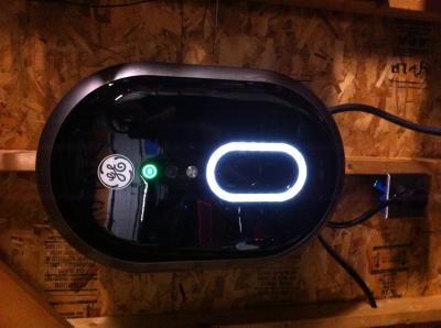 GE WattStation Level 2 30 Amps/ 240-volt EV Electric Vehicle Charging ...