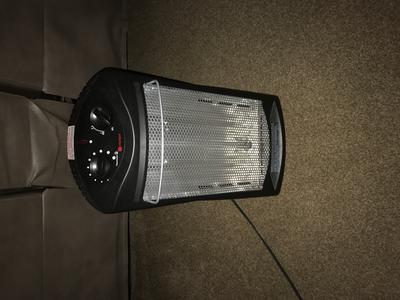 Utilitech Up to 1500-Watt Quartz Radiant Compact Personal Electric ...