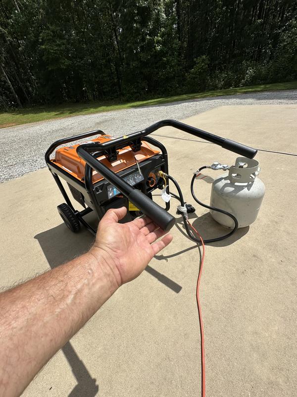 Generac 49 State 8250 / 6700 -Watt Dual fuel Portable Generator in the ...