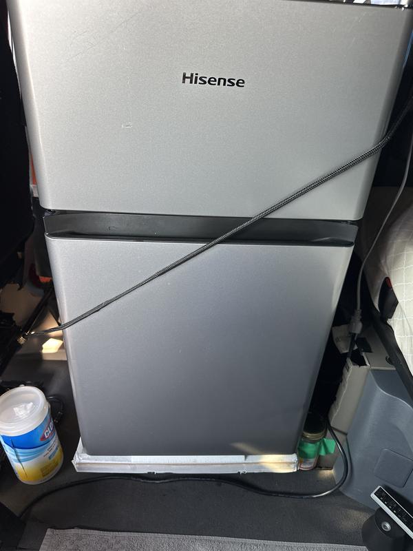 Hisense 3.3-cu ft Mini Fridge with Freezer (Silver) ENERGY STAR ...