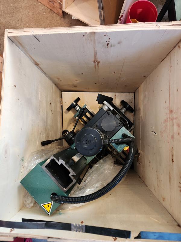 Grizzly Milling Machine 4.5-Amp Variable Bench Drill Press G8689Z at ...