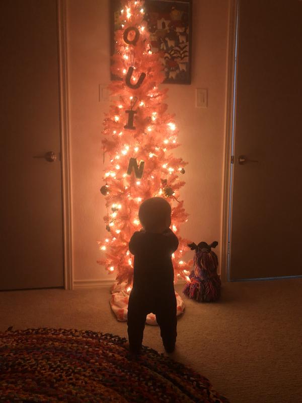 VEIKOUS 6-ft Pine Pre-lit Flocked Artificial Christmas Tree with ...