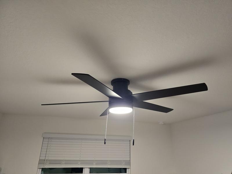 Harbor Breeze Fairbanks Easy2Hang 52-in White with White/Natural Blades ...