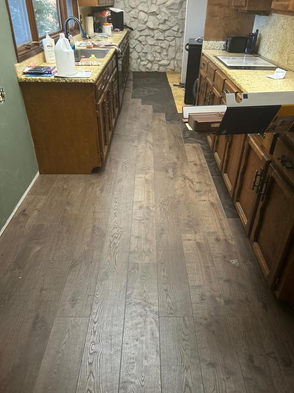 Pergo EverCraft Rocky Ridge Oak Brown 7-1/2-in W x 47-1/4-in L ...