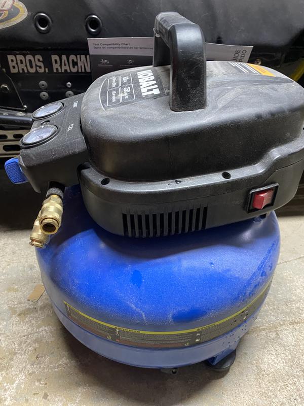 Shop Kobalt 6-Gallon Air Compressor Kit with 3-Nailer Combo, Hose & 18 ...