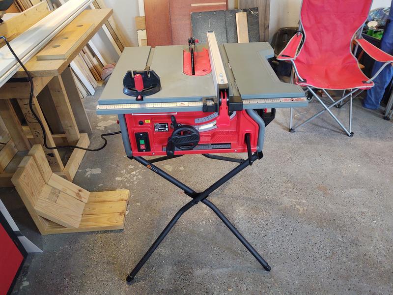 CRAFTSMAN 10-in Carbide-tipped Blade 15-Amp Portable Jobsite Table Saw With Folding Stand In The ...