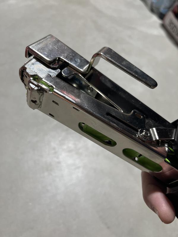 STINGER 3/8-in Leg x 3/8-in 21-Gauge Cap Staples (2016-Per Box) 0136420 ...