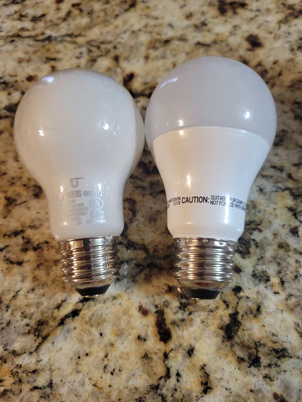 Utilitech 75 -Watt EQ A19 Daylight Screw bases Dimmable LED General purpose Light Bulb 2 -Pack ...