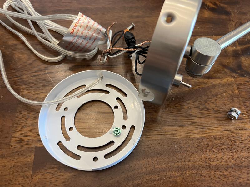 Scott Living Frasar 4.75-in W 1 -Light Brushed Nickel Wall Sconce in ...