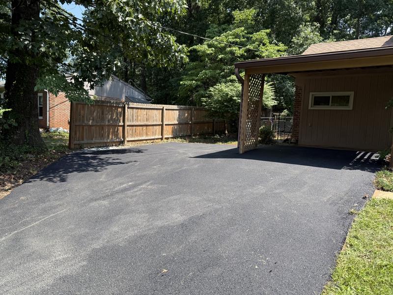 BLACK JACK Drive-Maxx 1000 4.75-gallon Asphalt Sealer in the Asphalt ...